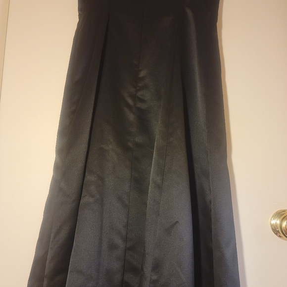 Niki Lavis | Dresses | Niki Livas Formal Evening Gown | Poshmark